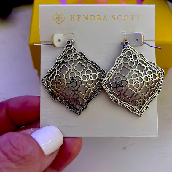 Kendra Scott | Jewelry | New In Packaging Addie Kendra Scott Earrings ...